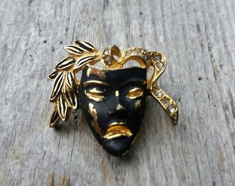 Face mask brooch | Etsy