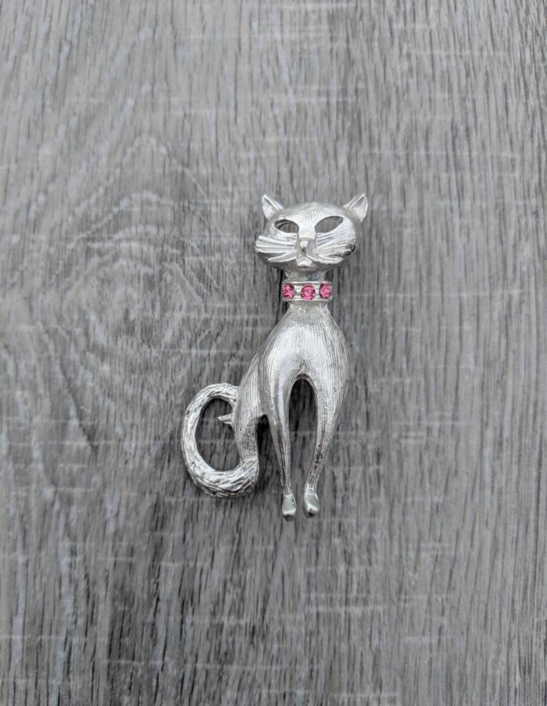 Midcentury Icy Silver Tone Siamese Cat With Pink Rhinestone Collar ...