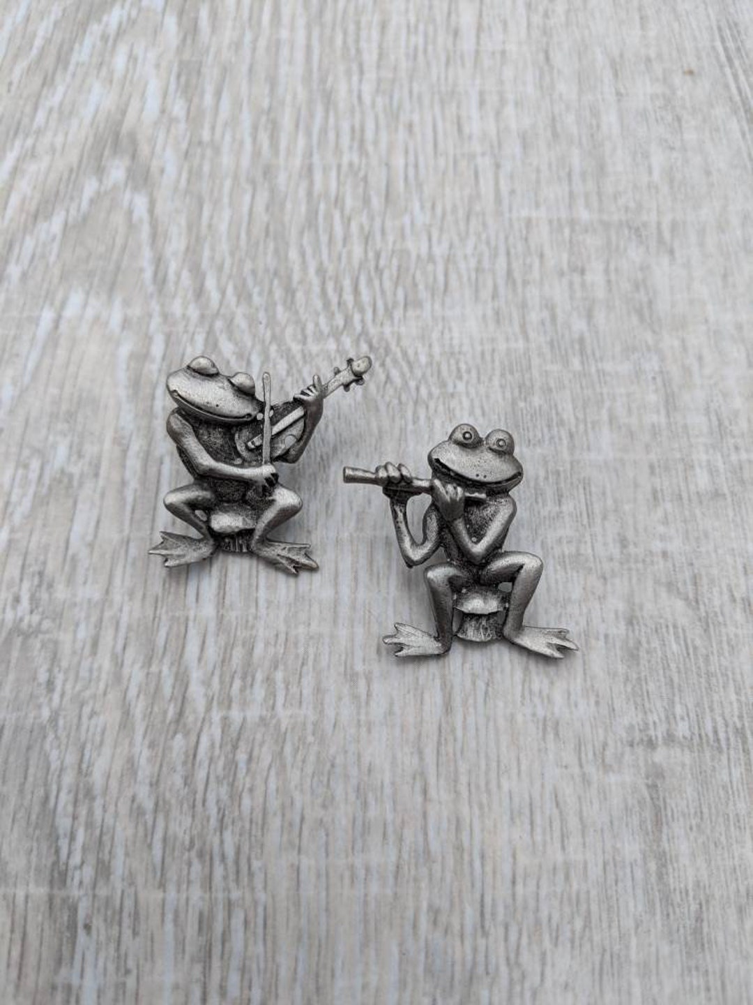 Pair of Pewter JJ Frogs Playing Musical Instruments Lapel Pins - Etsy