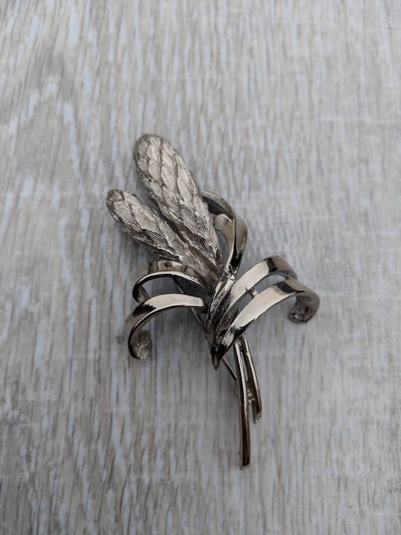 Pastelli Matte and Glossy Finish Silver Tone Hyacinth Brooch - Etsy