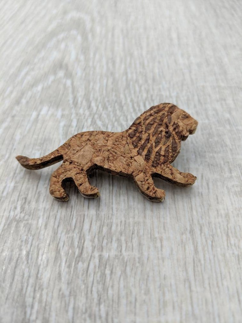Natural Unfinished Cork Lion Brooch - Etsy