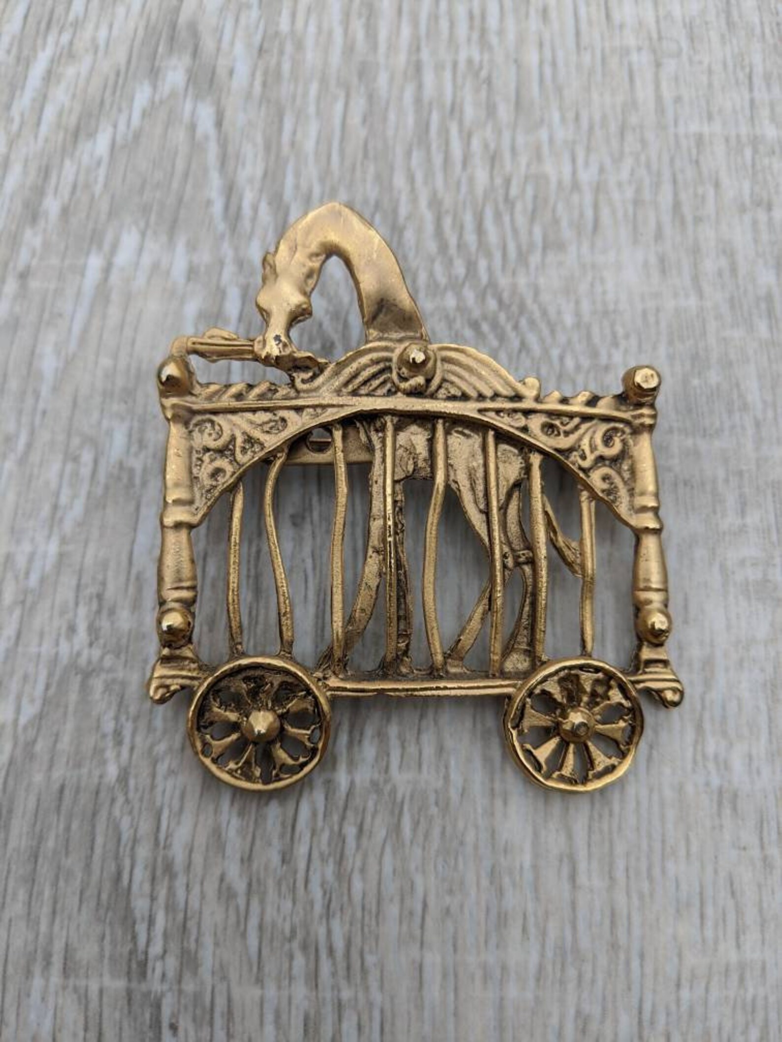 Gold Tone Metal Giraffe and Circus Train Car or Wagon Brooch - Etsy