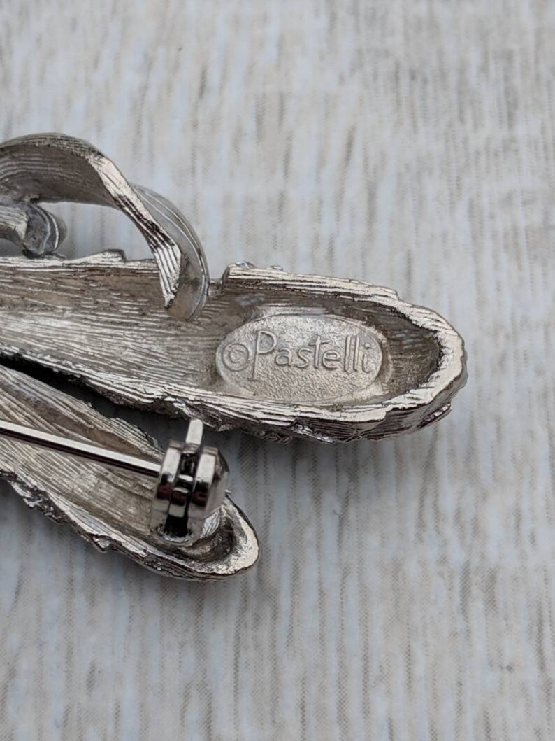 Pastelli Matte and Glossy Finish Silver Tone Hyacinth Brooch | Etsy