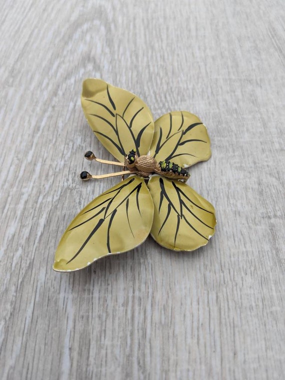 Large Chartreuse and Black Enamel and Gold Tone Metal… - Gem