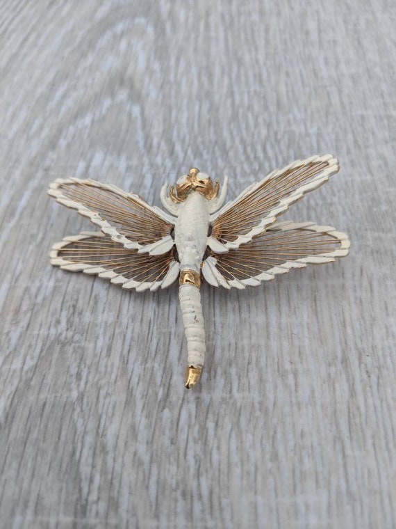 1960s Monet Spinneret Collection White Enamel and Gol… - Gem