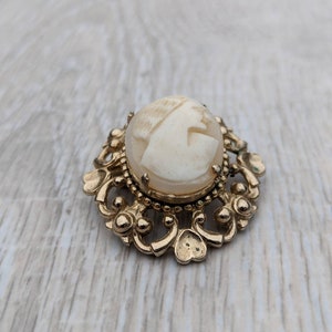 Coro Ivory Colored Carved Cameo Intricate Gold Tone Frame Brooch - Etsy