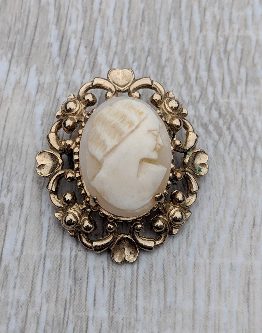 Coro Ivory Colored Carved Cameo Intricate Gold Tone Frame Brooch - Etsy