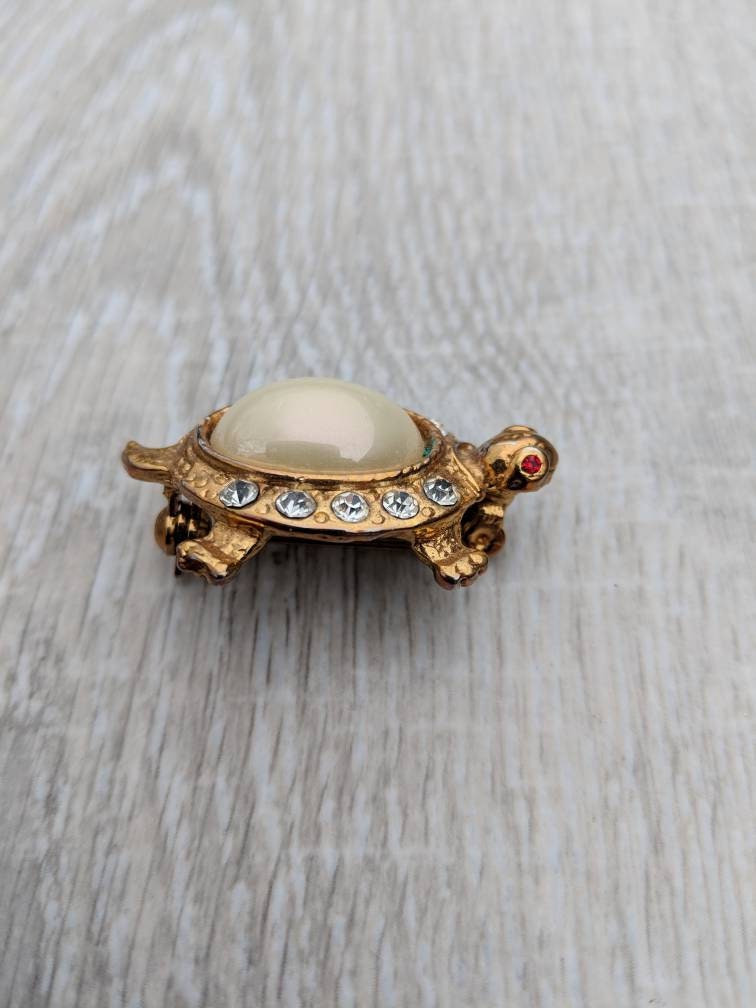 Rhinestone and Pearly Cabochon Turtle Brooch - Etsy