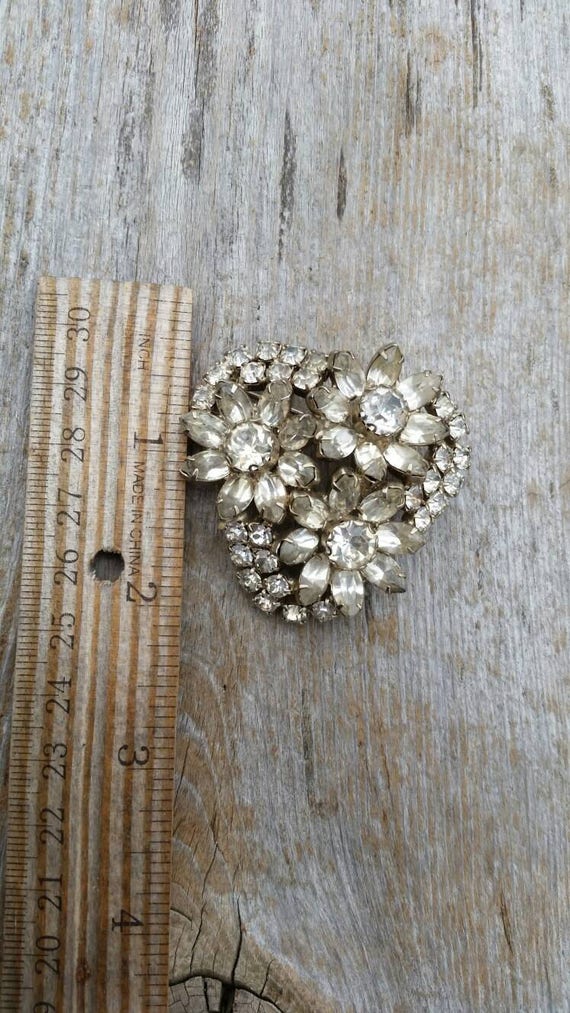 Rhinestone Flower Cluster Brooch - Gem