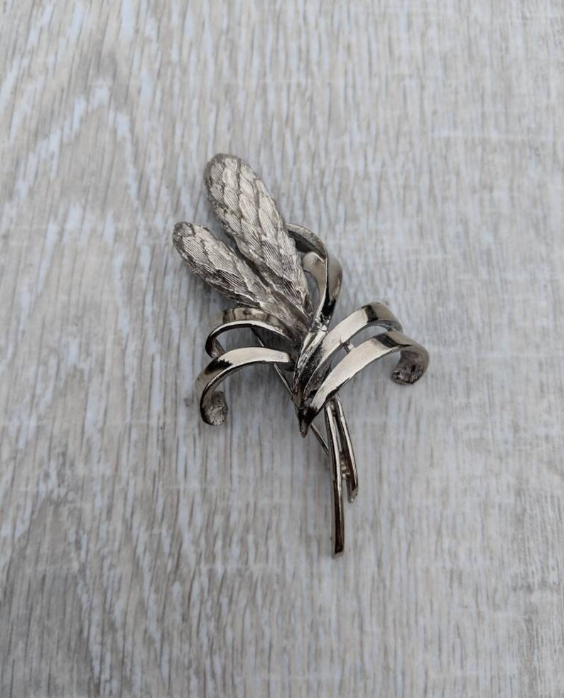 Pastelli Matte and Glossy Finish Silver Tone Hyacinth Brooch | Etsy