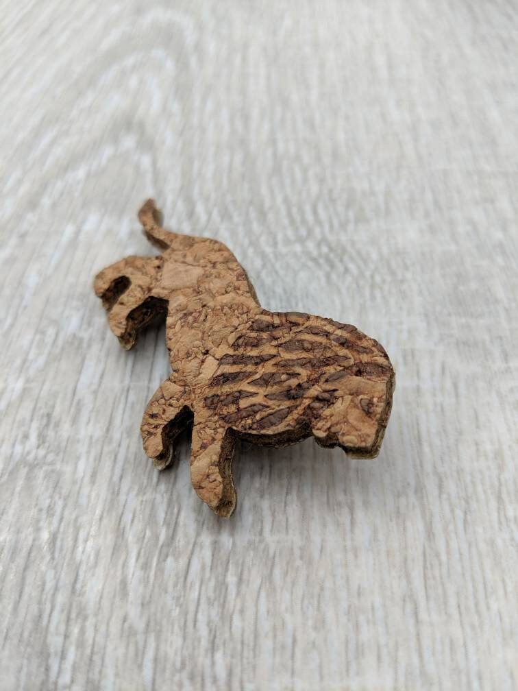Natural Unfinished Cork Lion Brooch - Etsy