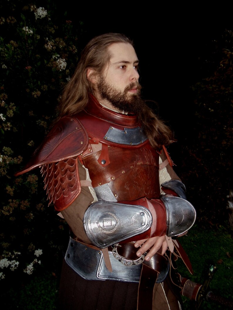 Moërgen Engraved Leather Armor Made to Measure - Etsy