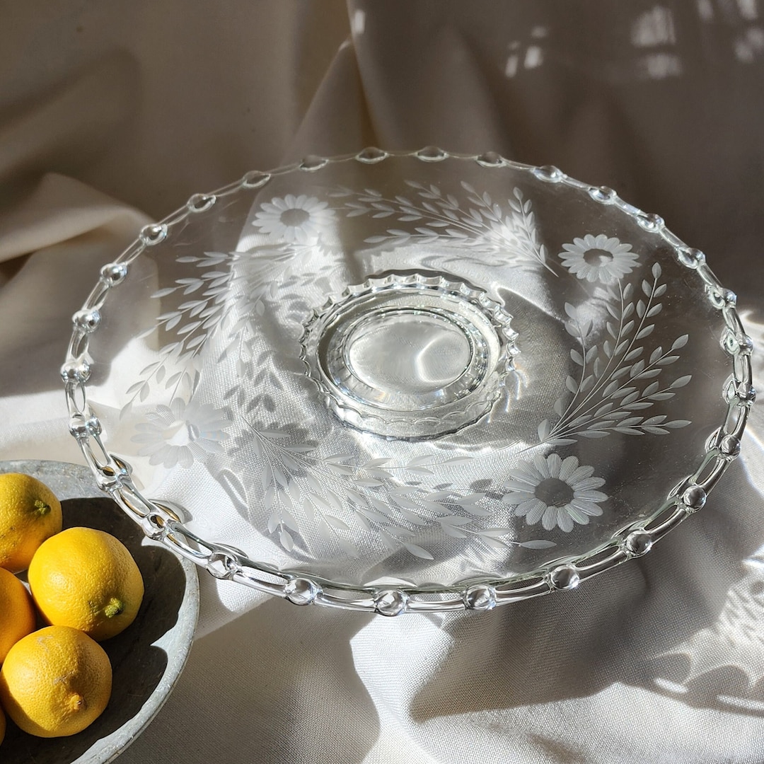 Etched Glass Cake Stand Tray Beautiful Vintage Wedding Cake Plate ...