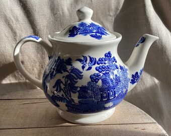 Vintage Churchill Blue Willow Teapot, Made in England - Etsy