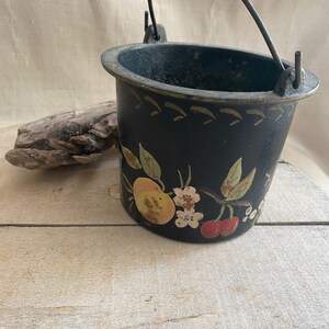 Vintage Cast Iron Painted Bucket - Etsy