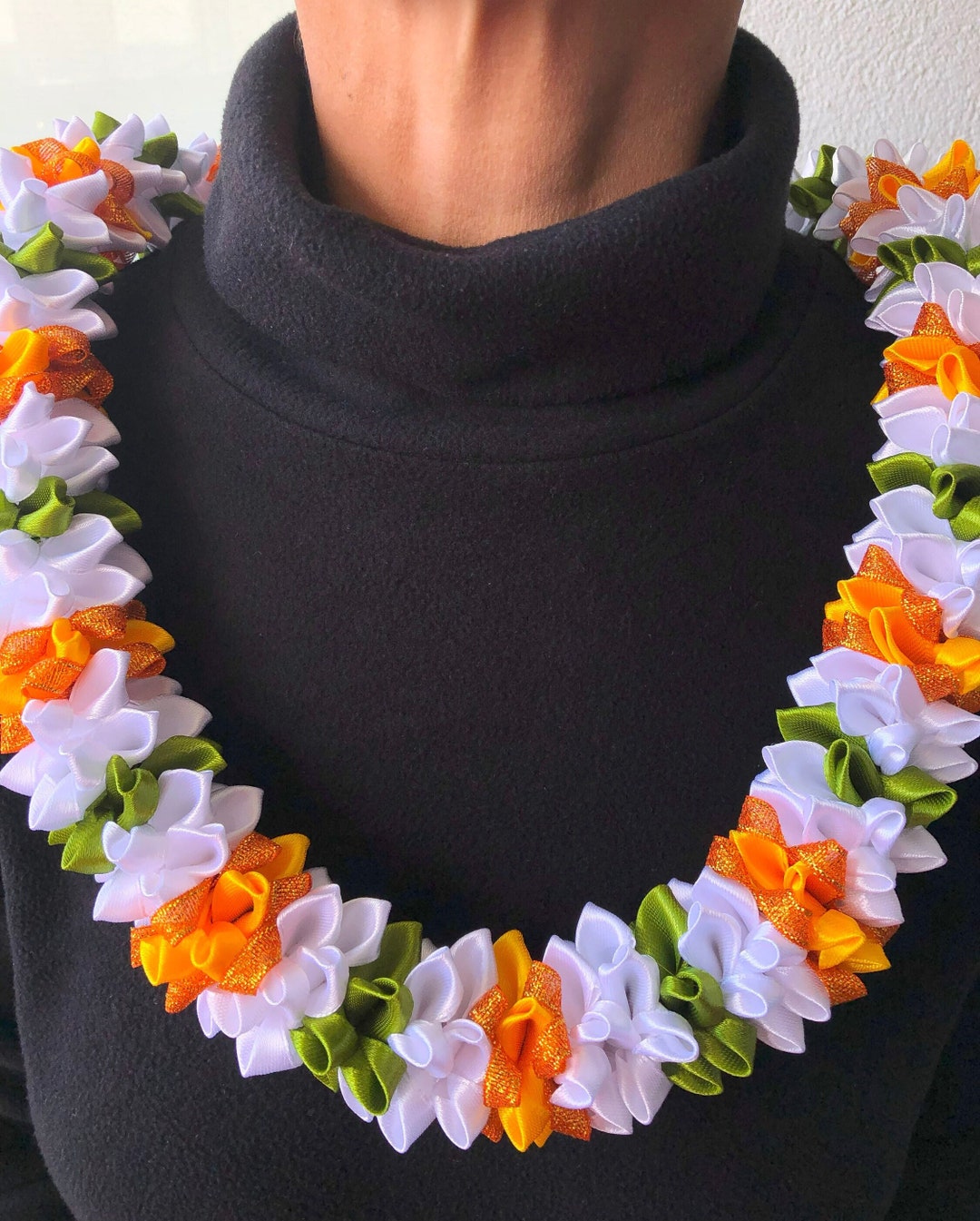 Beautiful White and Yellow Ribbon Lei - Etsy