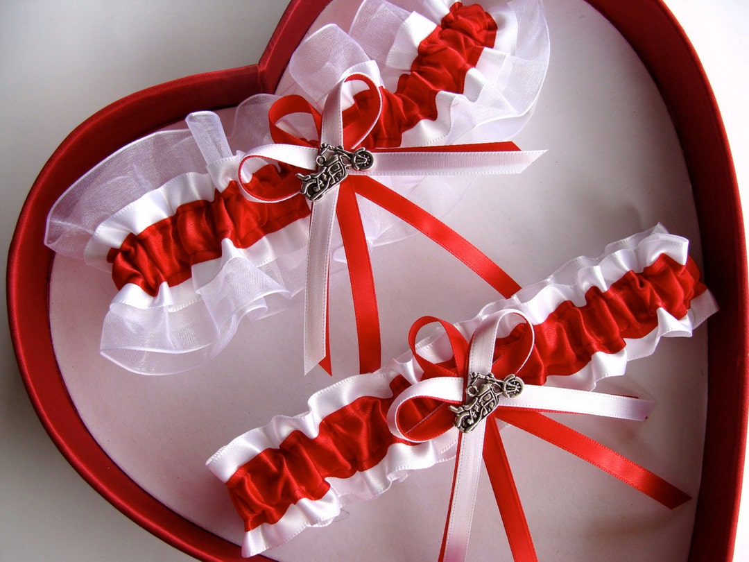 Red White Wedding Garter Wedding Garters Select Charm or No Charm - Etsy