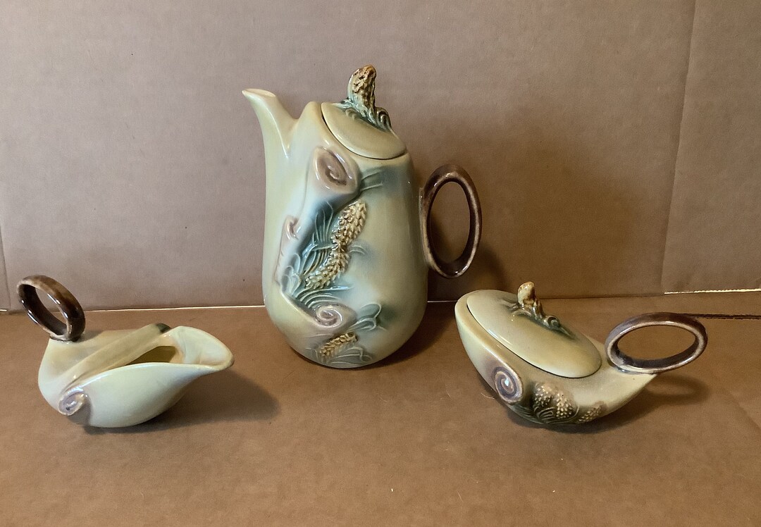 Vintage 1950s HULL POTTERY Parchment and Pine Pattern 3-pc Set ~ Teapot ...