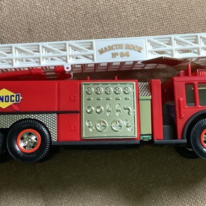 Vintage 1995 Sunoco Aerial Tower Fire Truck Collectors Edition 1/35 ...