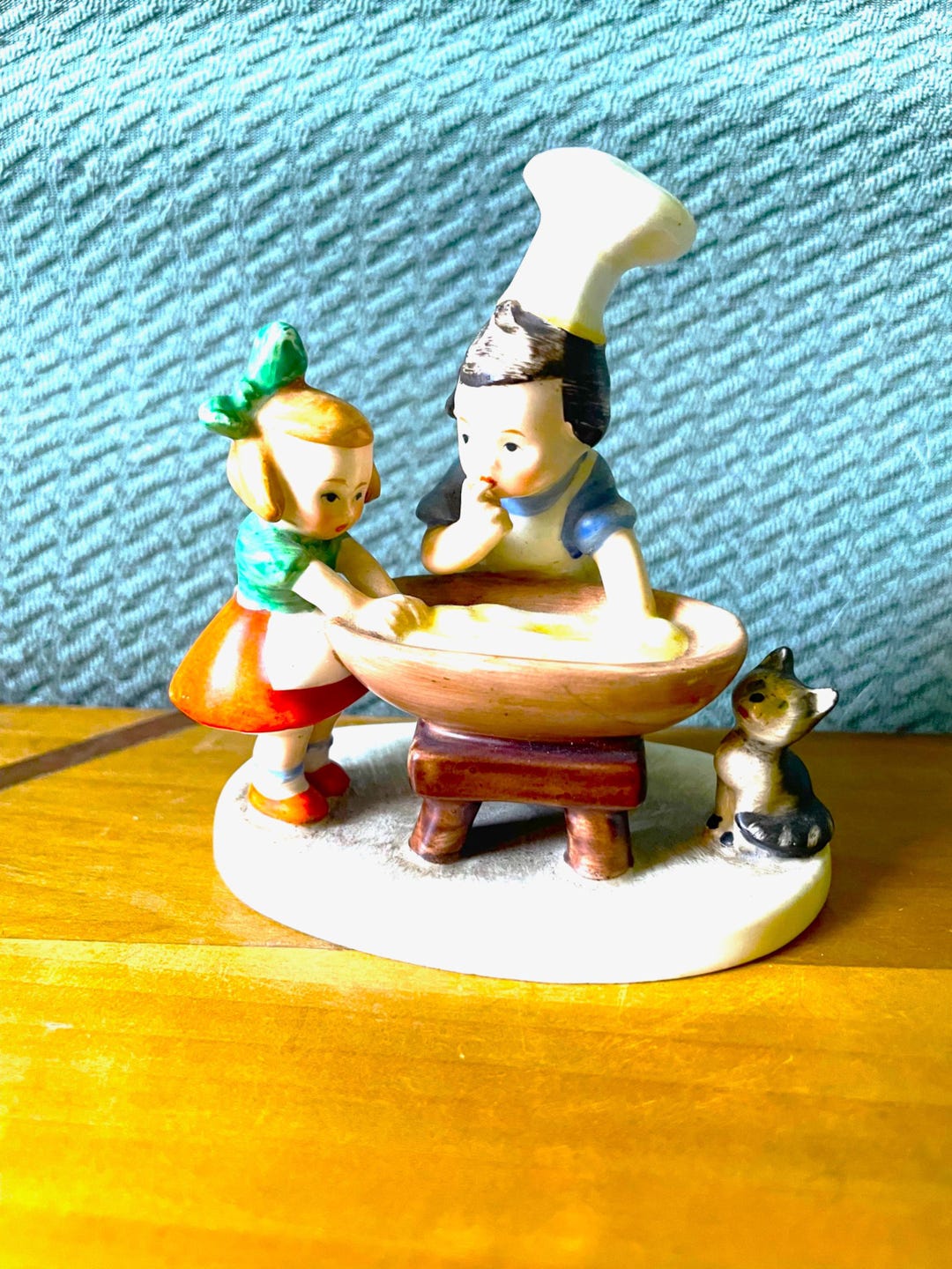 1950’s Hummel Goebel Kinderland BAKER GF112 Full Bee Germany 4" Tall - Etsy