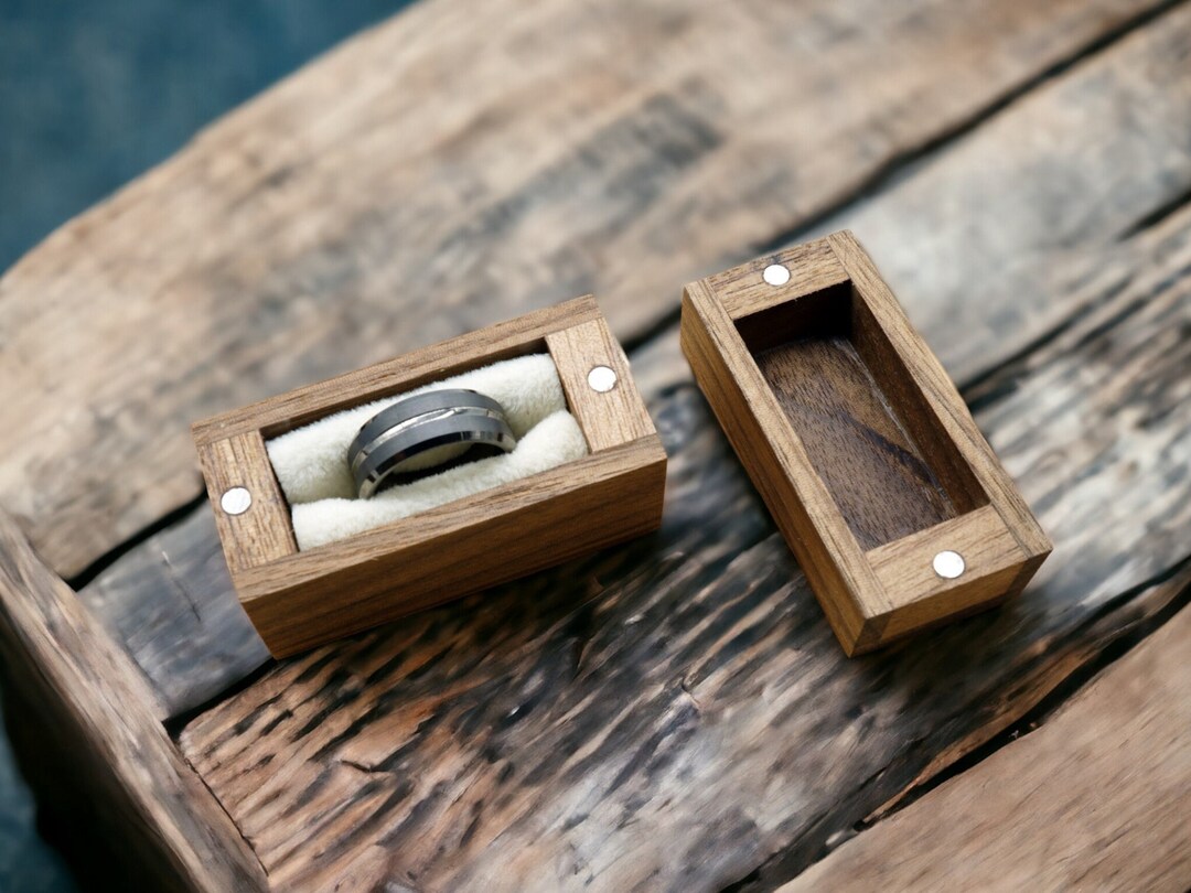 Magnetic Wooden Proposal Ring Box, Walnut Wood Design, Engagement Ring ...