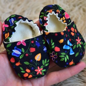 Black and Prarie Flower Native American Baby Slippers, Baby Shoes ...