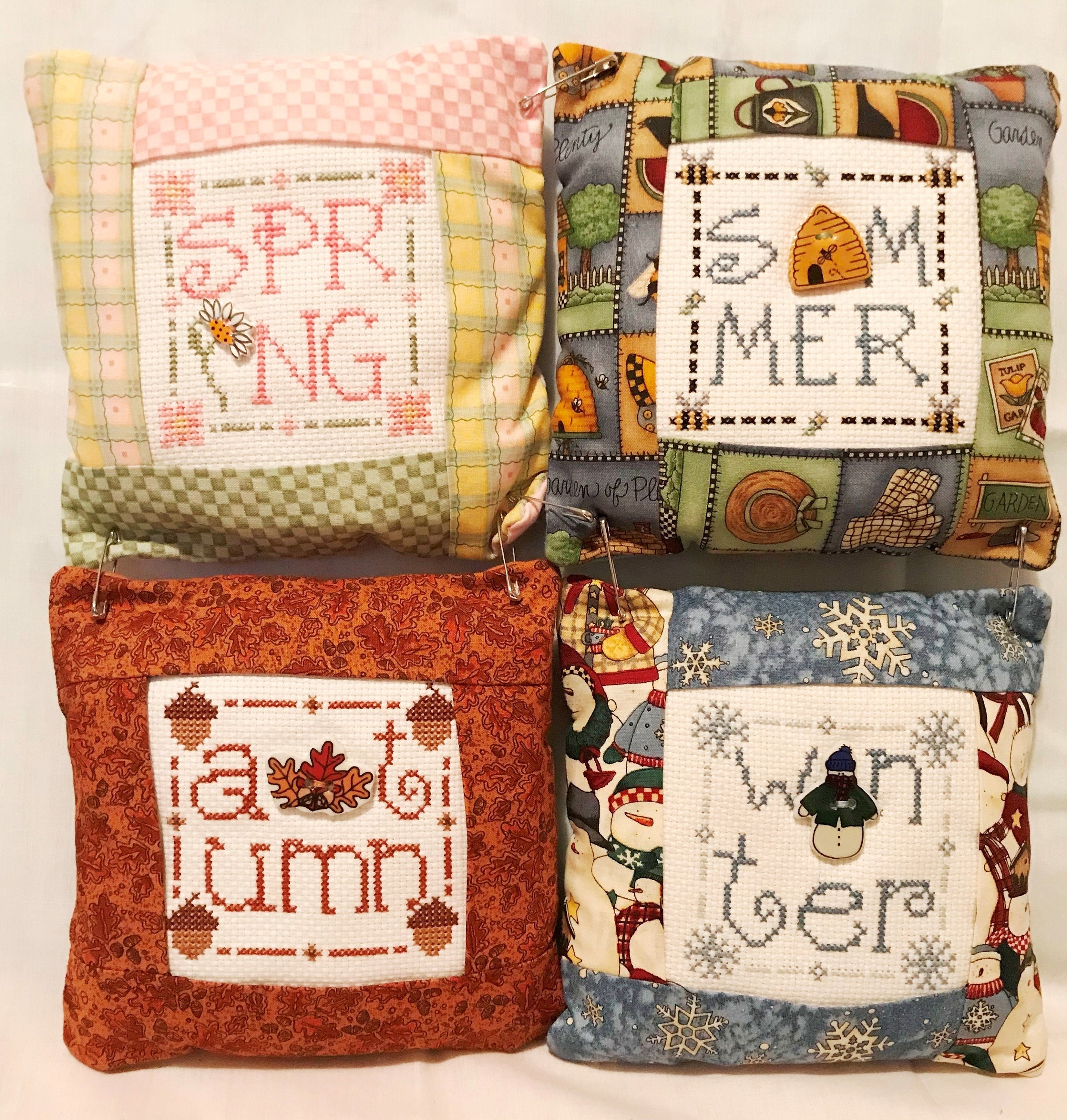 Charles Craft Tuck Pillows With Aida Insert - Stitched With Seasonal ...