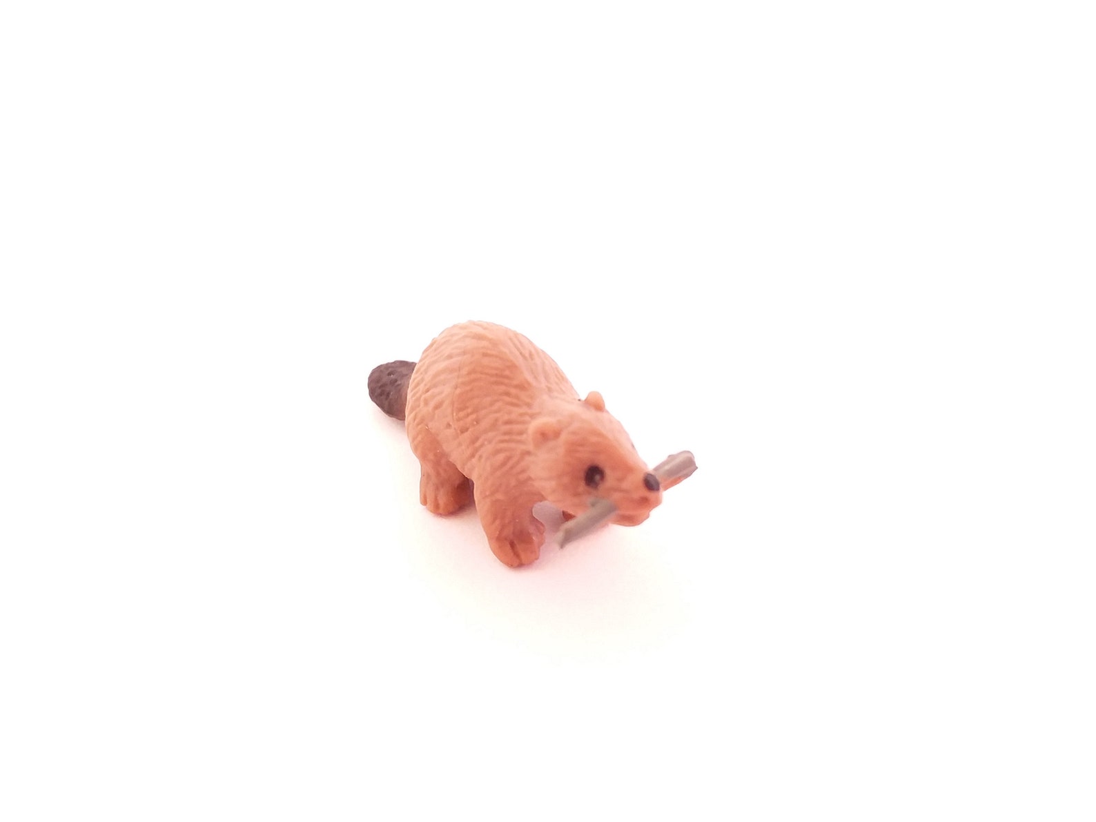 Tiny Beaver Figurine - Soft Plastic Animal for Fairy Garden, Diorama ...