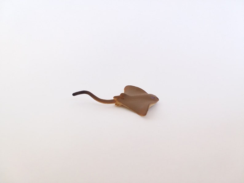 Tiny Cownose Ray Figurine - Soft Plastic Stingray for Diorama or ...