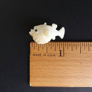 Tiny Pufferfish Figurine - Glow in the Dark - Soft Plastic Fish for ...