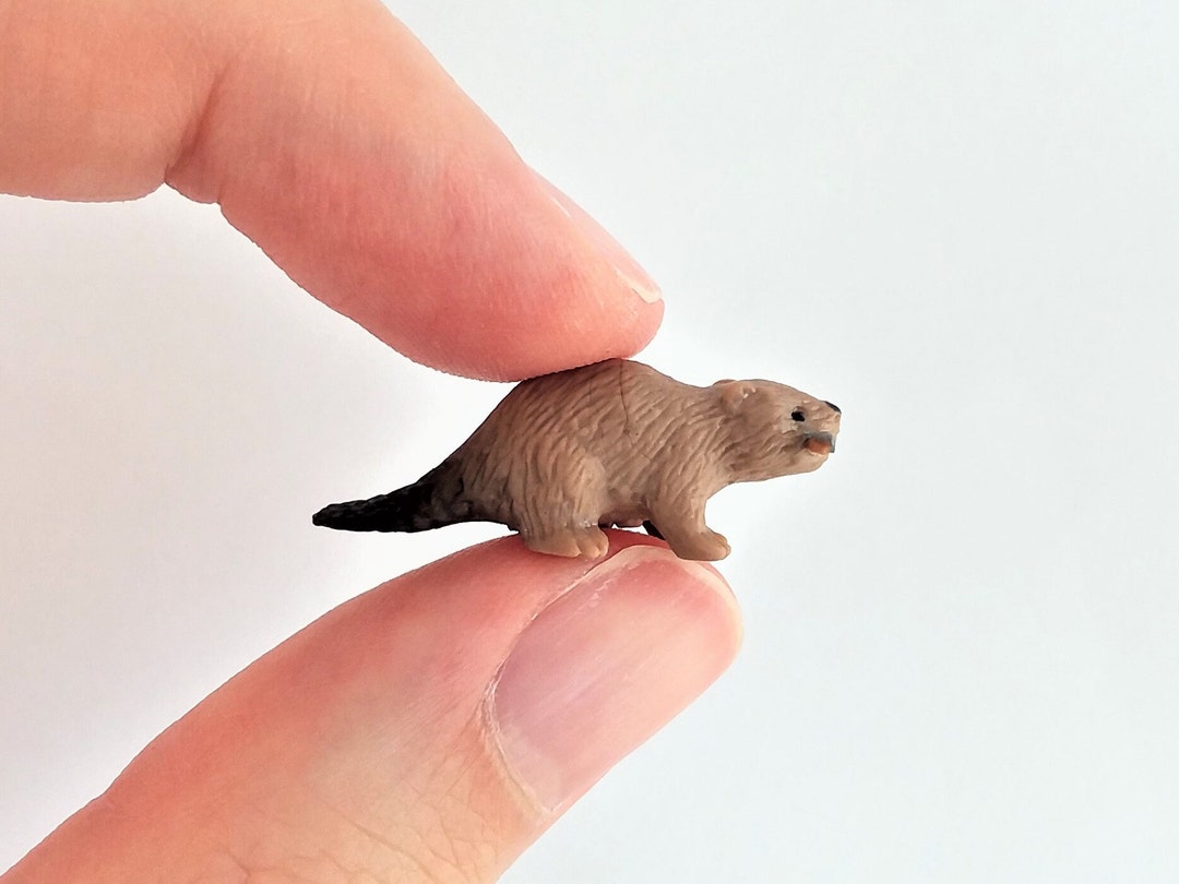 Tiny Beaver Figurine - Soft Plastic Animal for Fairy Garden, Diorama ...