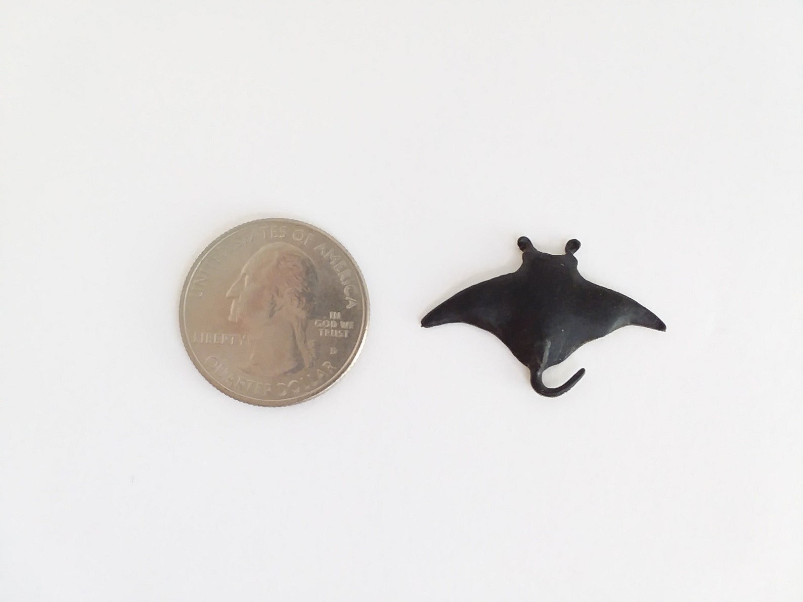 Tiny Manta Ray Figurine - Soft Plastic Stingray for Diorama or Aquarium ...