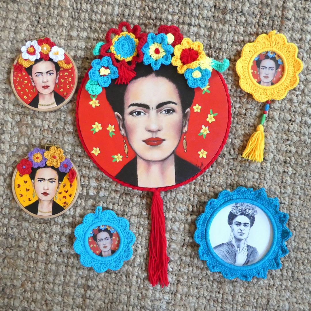 Frida Kahlo Tribute Portrait of Frida With Crochet Flowers Round Frame ...