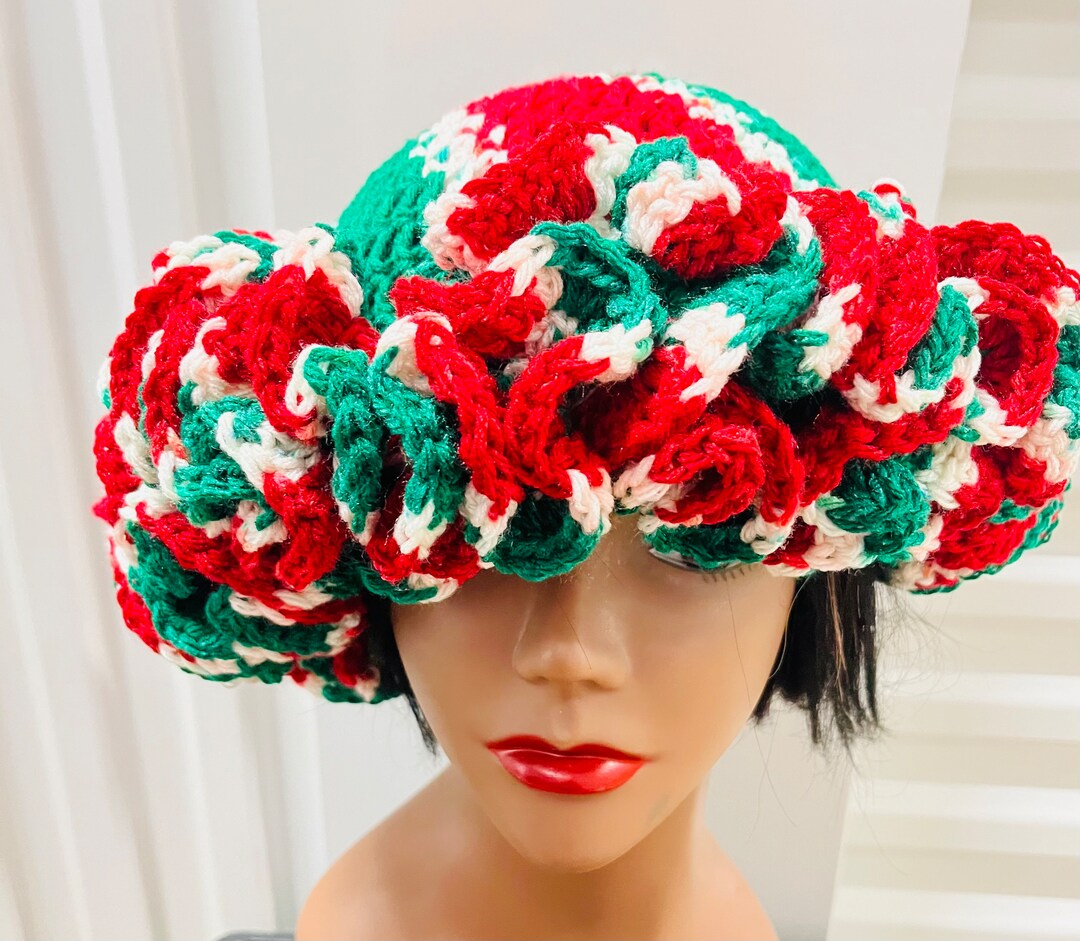 Crochet Ruffle Hat in X-MAS Colors Handmade by Doycreations7 Jeanette ...