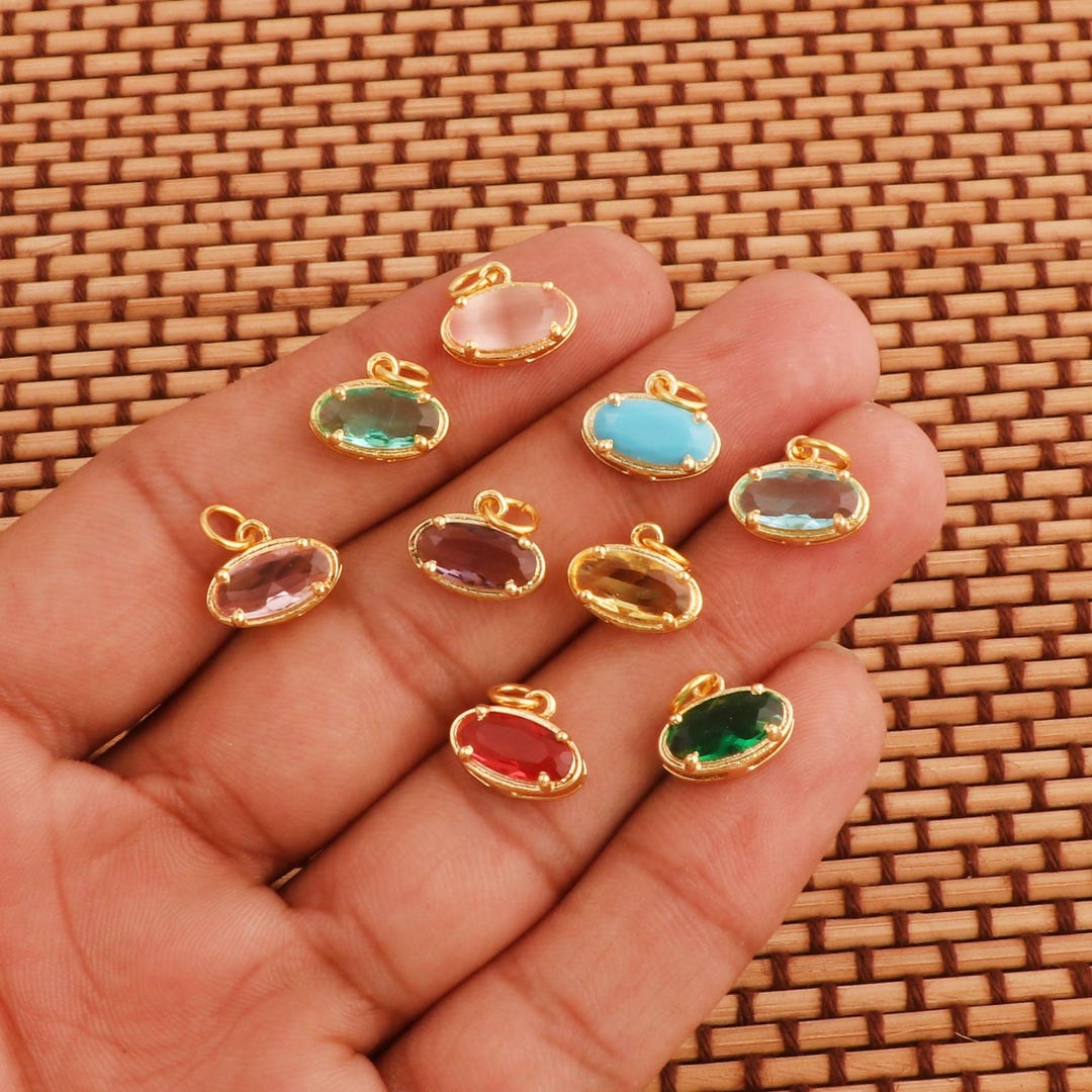 Minimalist Oval Shaped Hydro Quartz Gemstone Pendants, Prong Setting ...