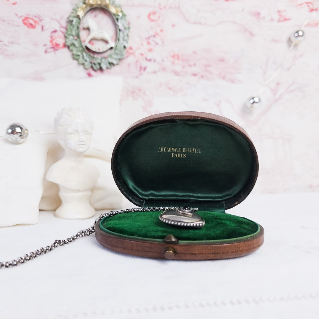Antique Monogrammed Jewelry Box for a Pendant or a Bracelet - Etsy