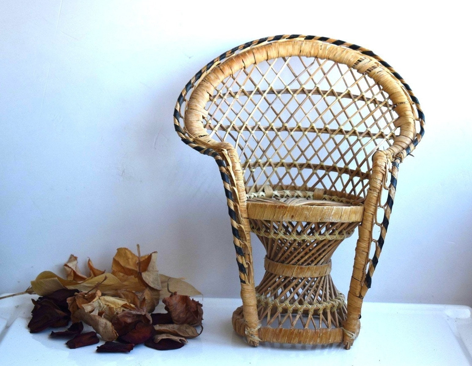 Vintage Small Peacock Chair Rattan Throne Planter Vase Bowl Pot Flower ...