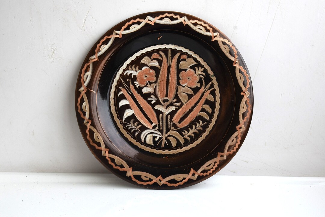 Vintage Copper Wall Plate Round Filigree Flowers Wall Hanging Embossed ...