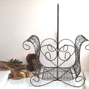 Vintage Wire Wrought Iron Metal Magazine Rack Holder Book Storage Vinyl ...