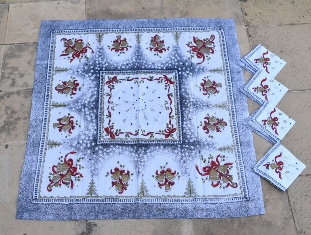 Vintage Set of 5 Christmas Bells White Blue Place Mats Table Runner ...