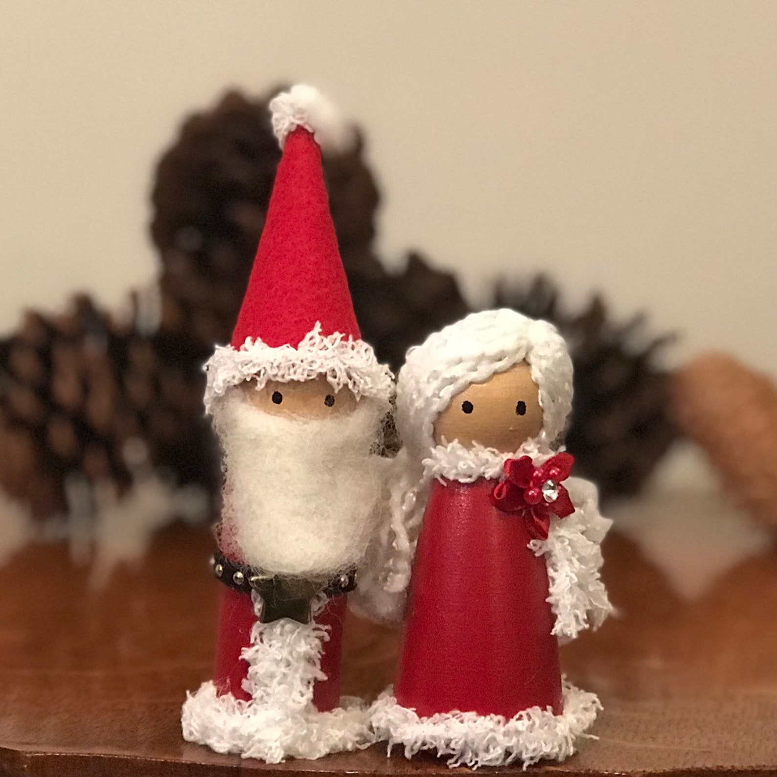 Santa and Mrs. Claus Peg Dolls - Etsy