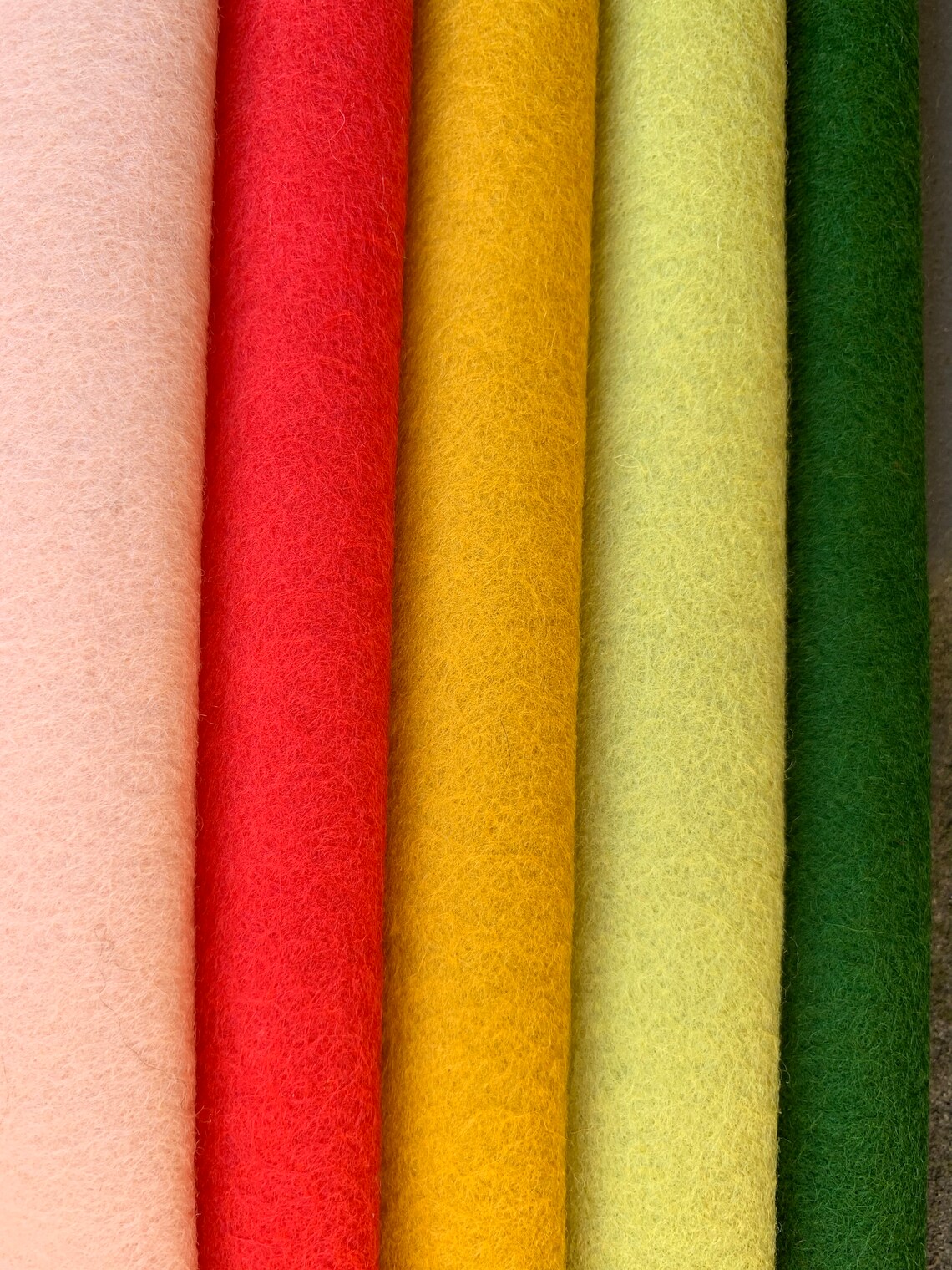 100% Wool Felt Sheets Pack of 5 / De Witte Engel Wool Felt / - Etsy