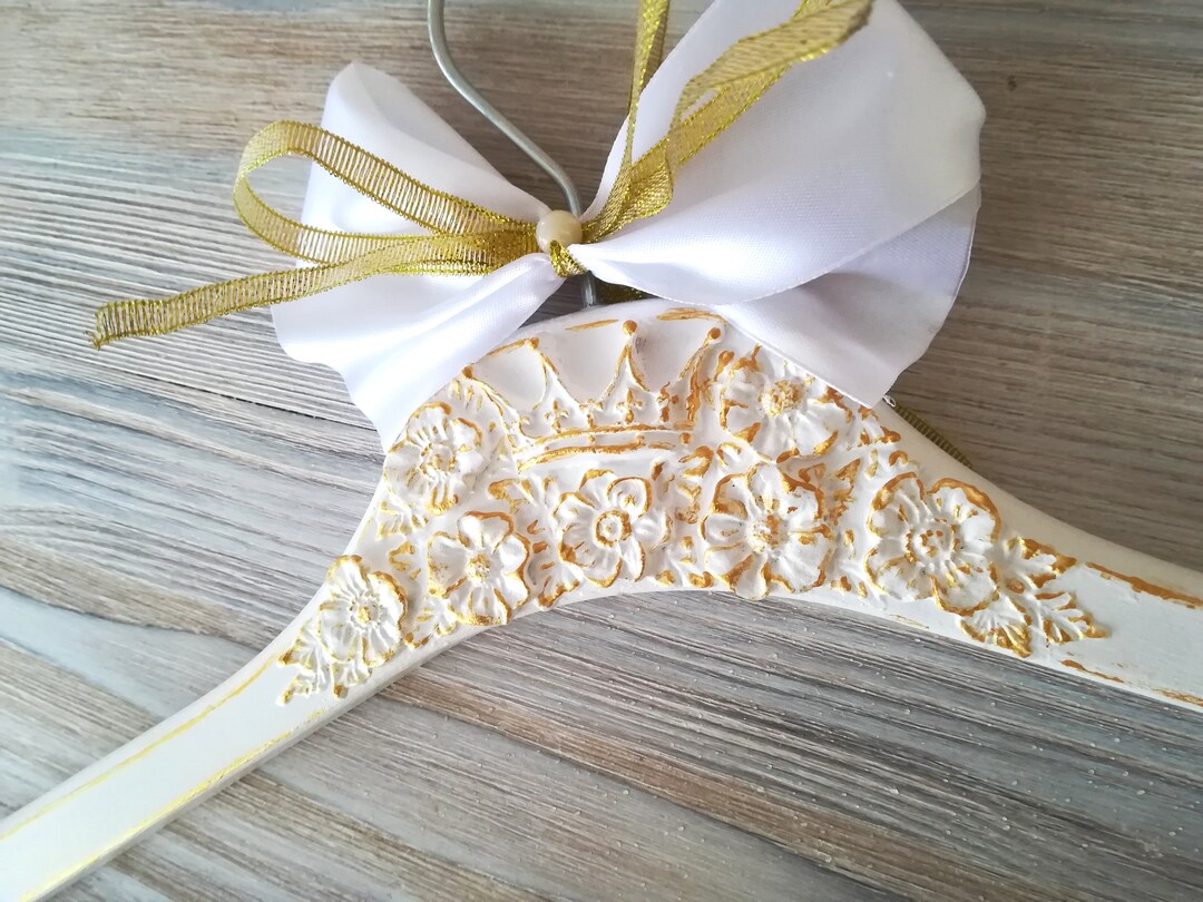 Personalized Bridal Hanger: Crown & Floral Wedding Dress Hanger - Etsy
