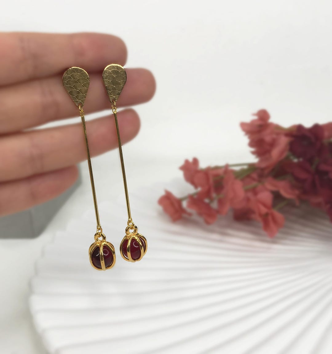 Vintage Repurposed Handmade Gold Plated Red Crystal Sphere Teardrop Fan ...