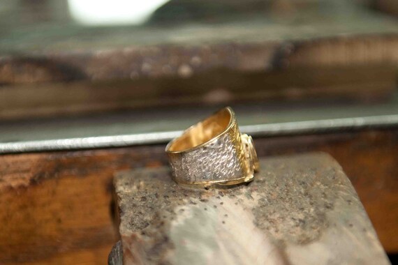 Modern Design 24k Gold & Silver Textured Blue Topaz R… - Gem