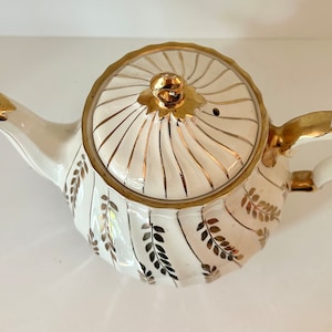 Vintage Sadler Gold Teapot, Creamer and Sugar Pot. 1940’s Lustre Glaze ...