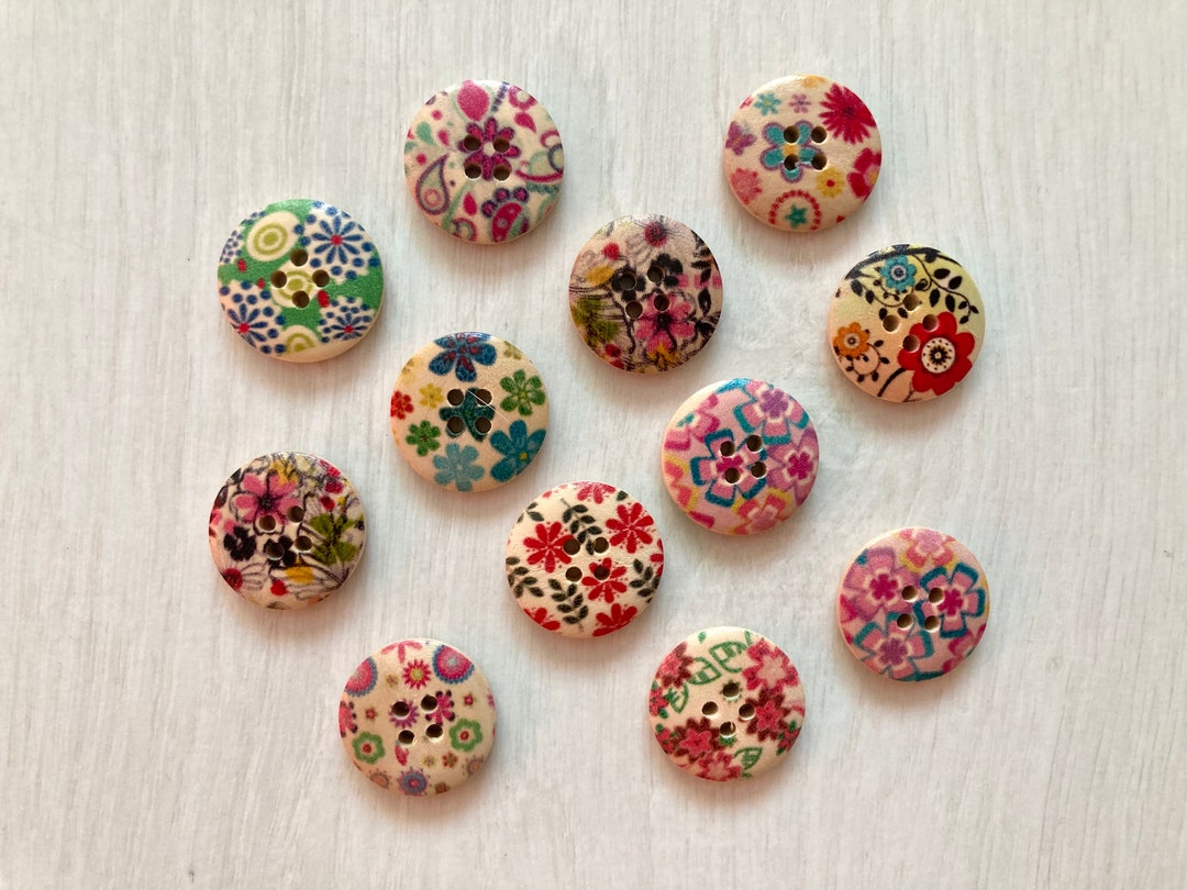 12 Wood Buttons 15 Mm, 2 Hole Buttons, Junk Journal Buttons, Assorted ...