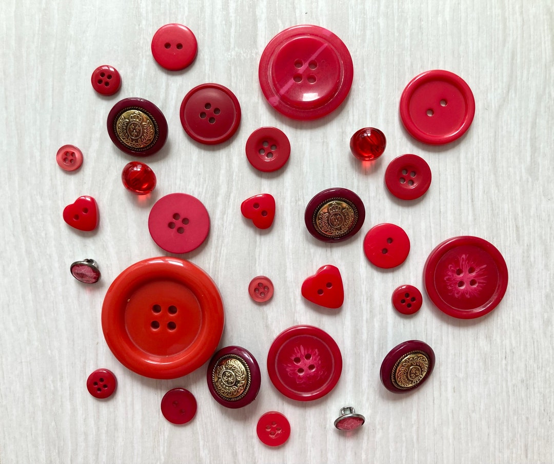 Mix of 25 Vintage Red Buttons, Assorted Plastic Buttons Lot, Buttons ...