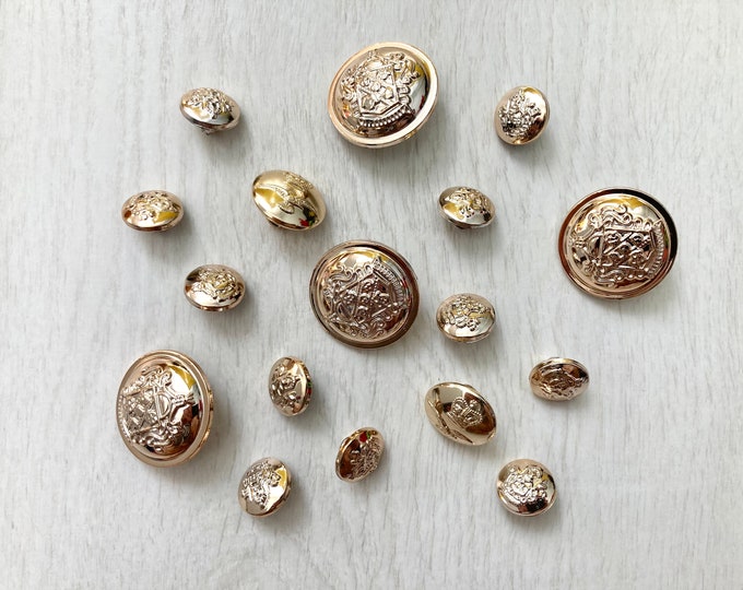 Shank Buttons, Set of 17 Vintage Gold Buttons, Assorted Plastic Sewing ...
