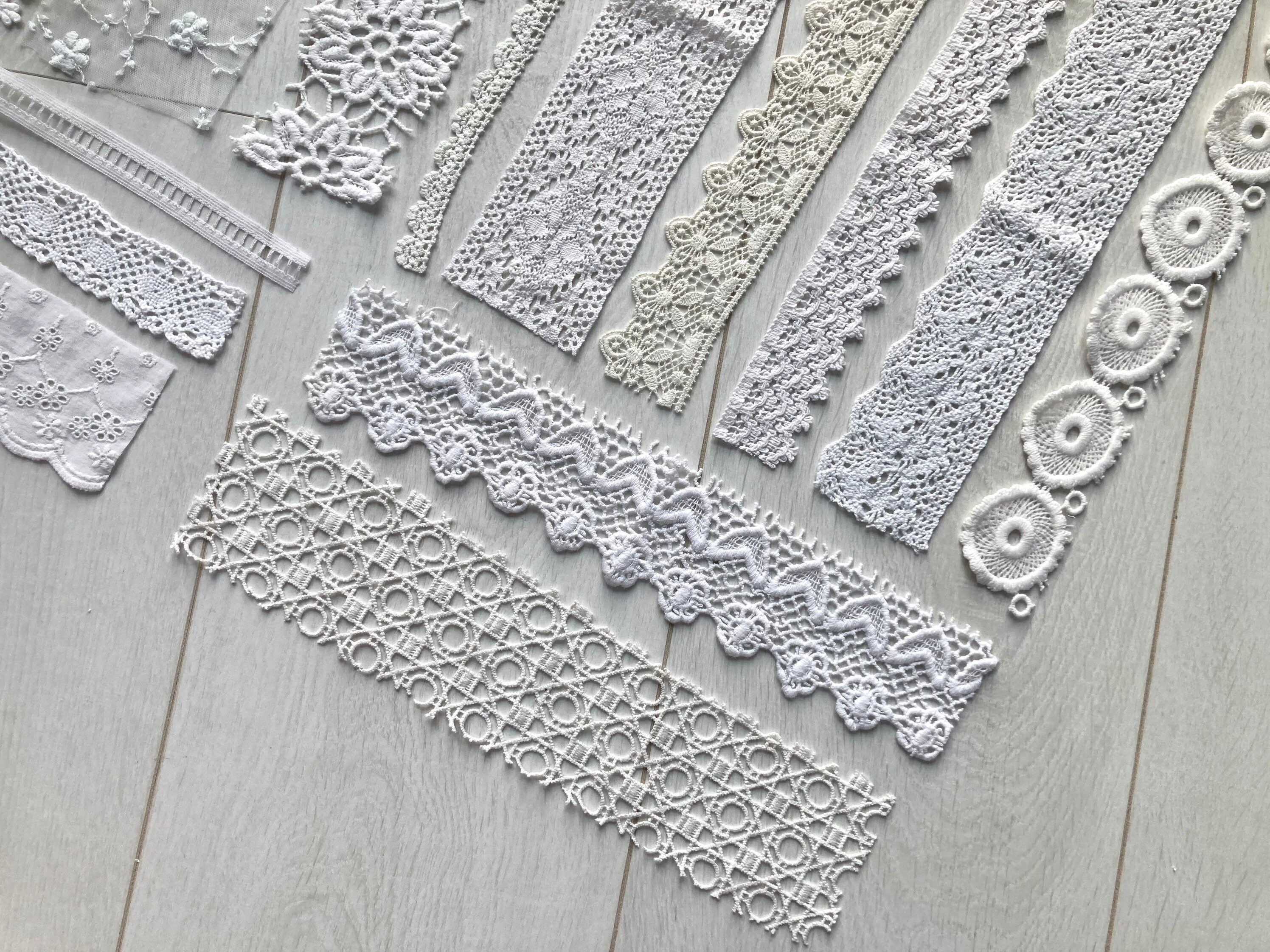 20 Pieces Of Assorted White Vintage Lace Lace And Trim Bundle Old 20-pieces-of-assorted-white-vintage-lace-lace-and-trim-bundle-old